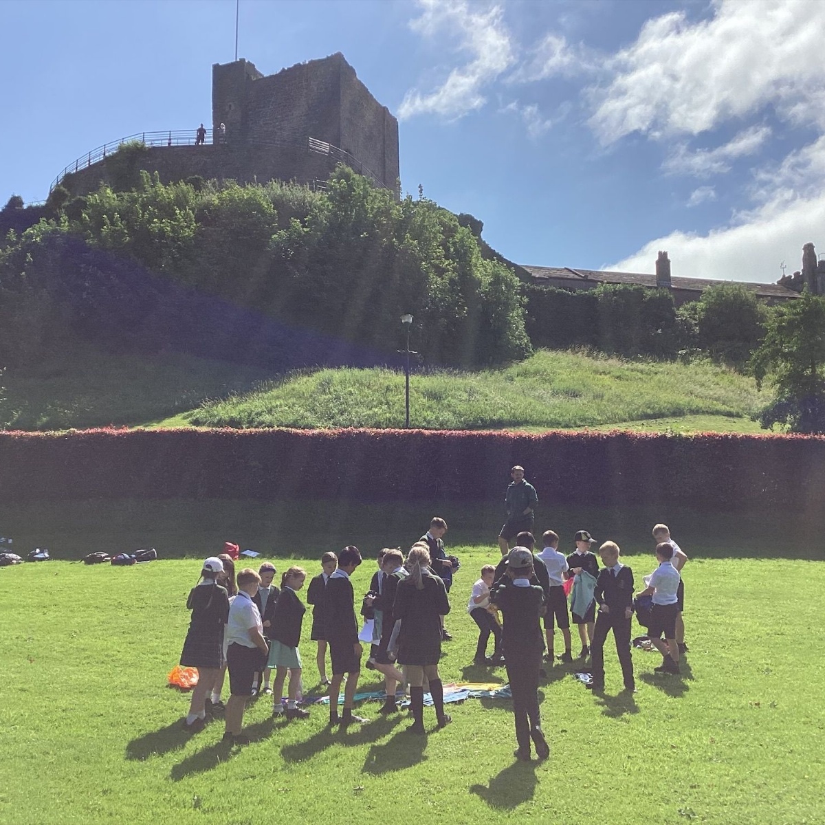 Barrow URC Primary School - Year 5 Clitheroe Castle Art Trip